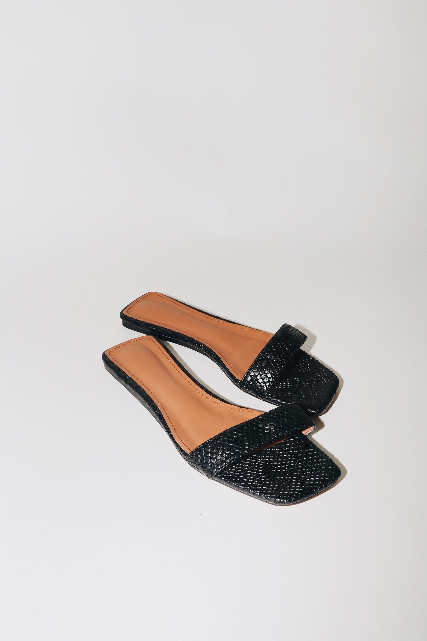 Elle Black Vegan Snake Flat Slide – Cult of Coquette